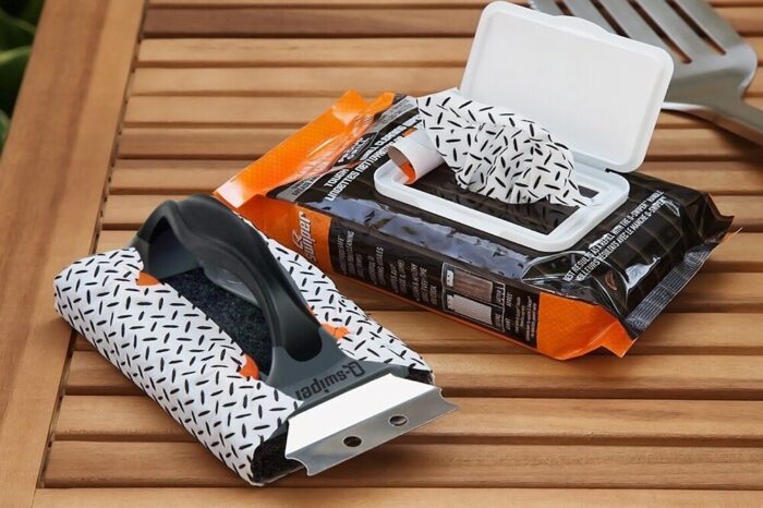 Q-Swiper® BBQ Grill Cleaner - Proud Grill Company